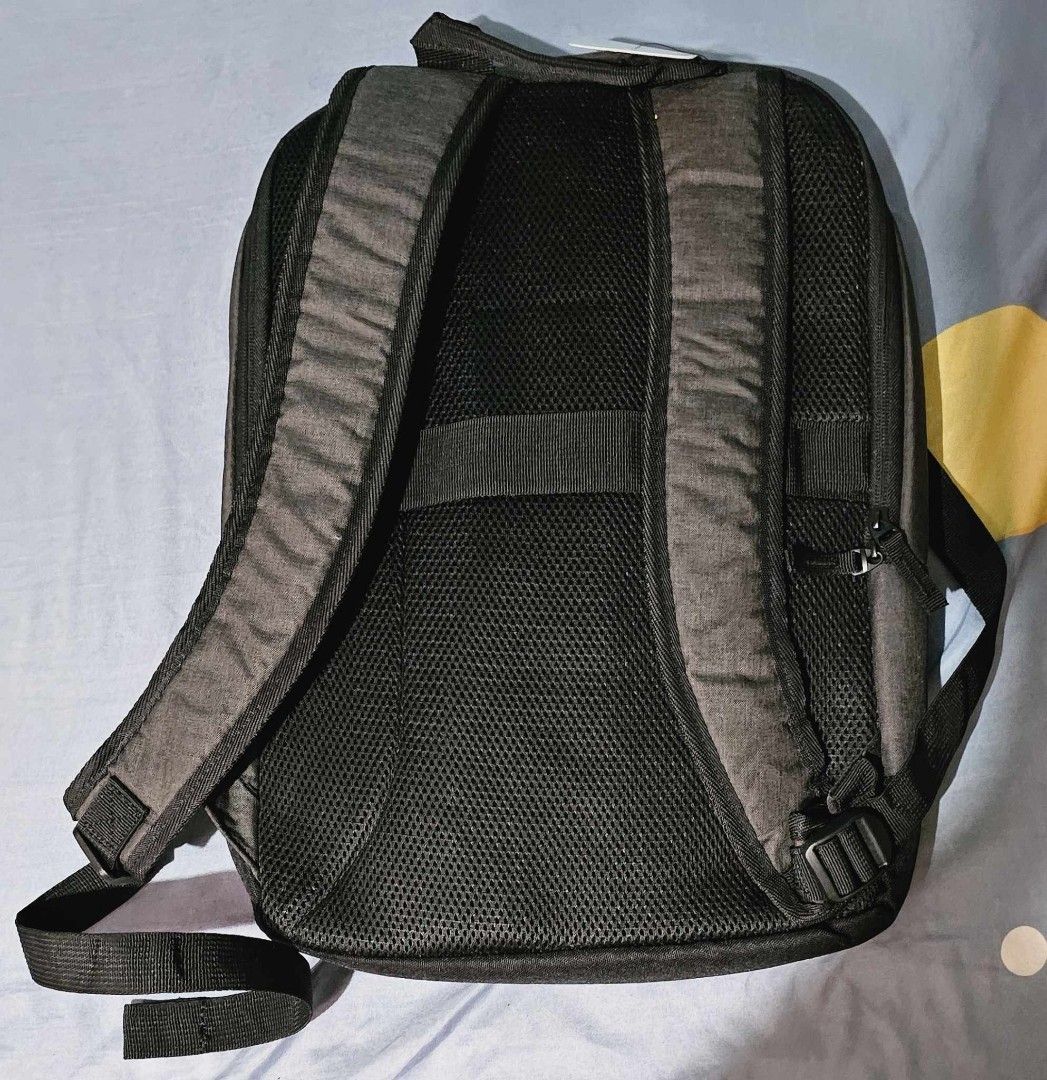 Asus BP1504 Backpack, Men's Fashion, Bags, Backpacks on Carousell