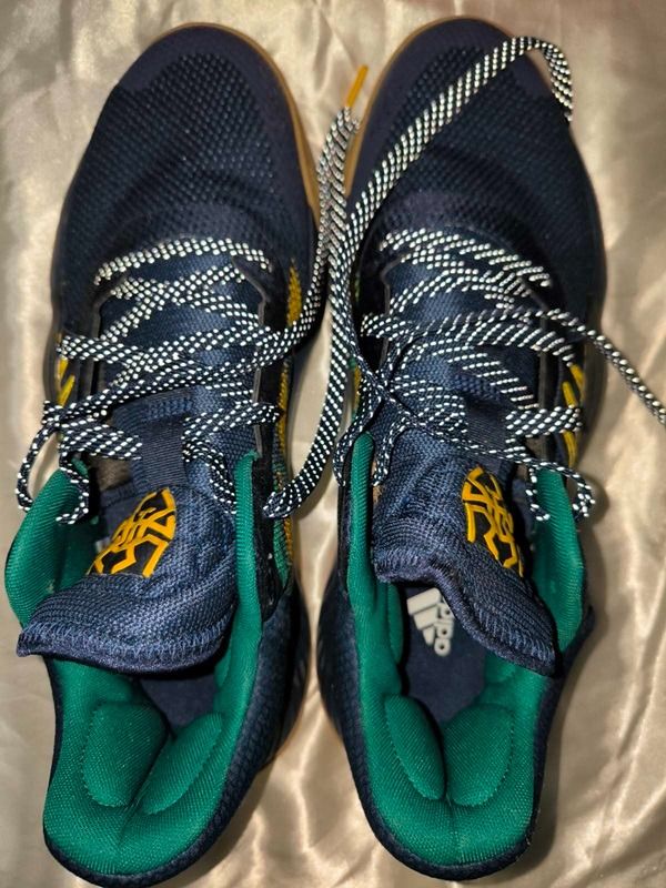 Authentic Adidas D.O.N. Issue #1 Size 11.5 (Preloved, Slightly Used ...