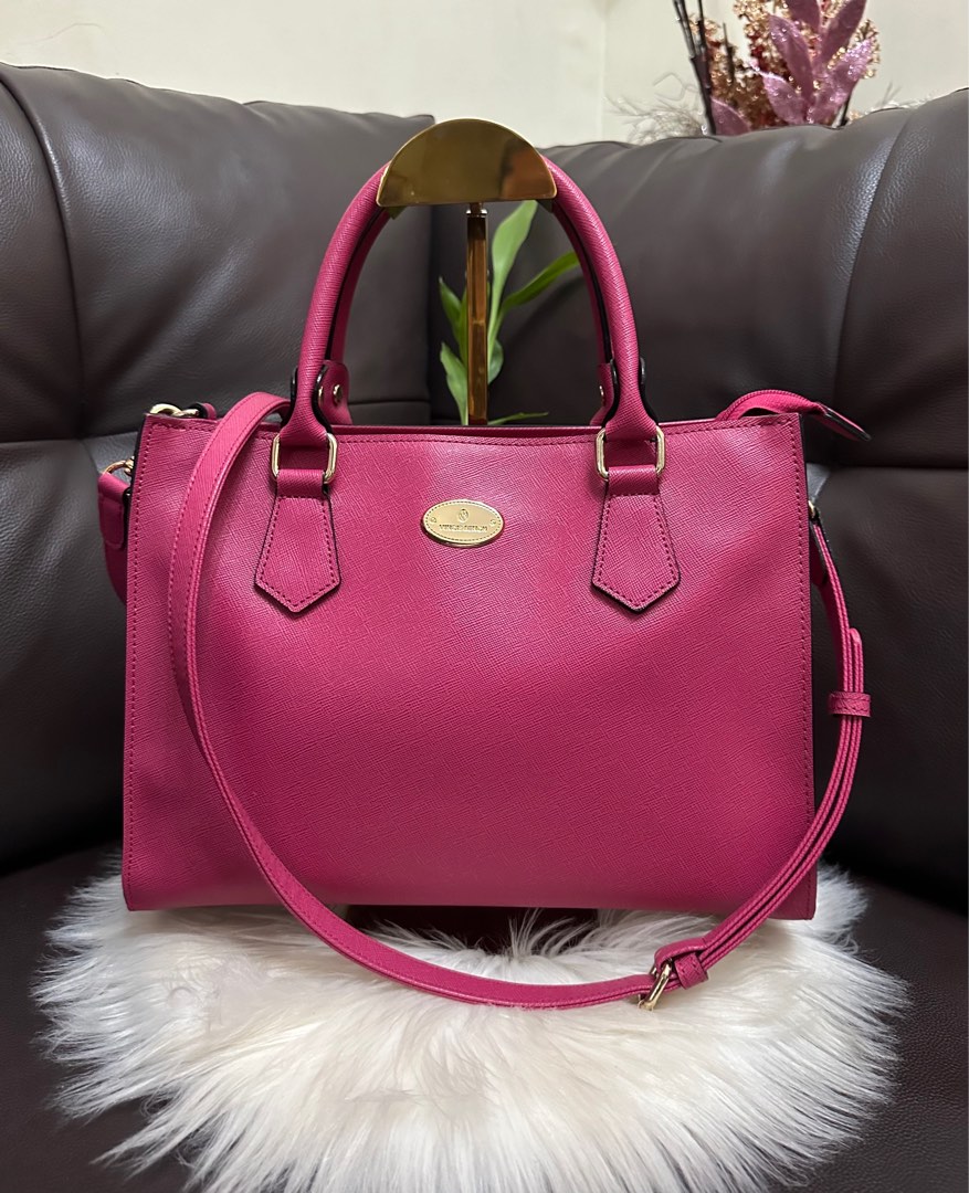 Authentic Vincis Bench, Luxury, Bags & Wallets on Carousell