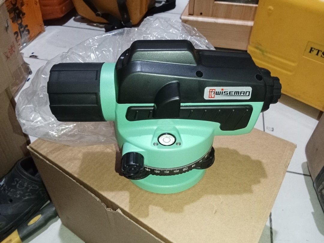 Auto level AL12A-32, Commercial & Industrial, Construction & Building ...