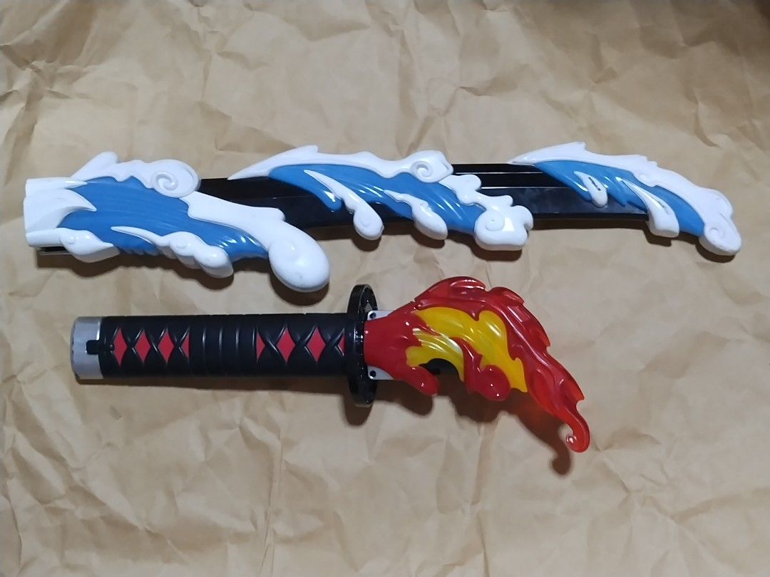 Bandai - Demon Slayer - Kimetsu no Yaiba - DX Nichirin Blade - DX ...