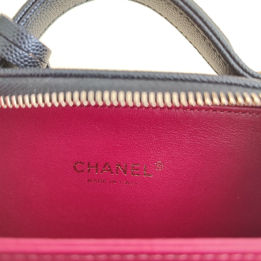 Chanel Filigree Vanity Case Small, Luxury, Bags & Wallets on Carousell