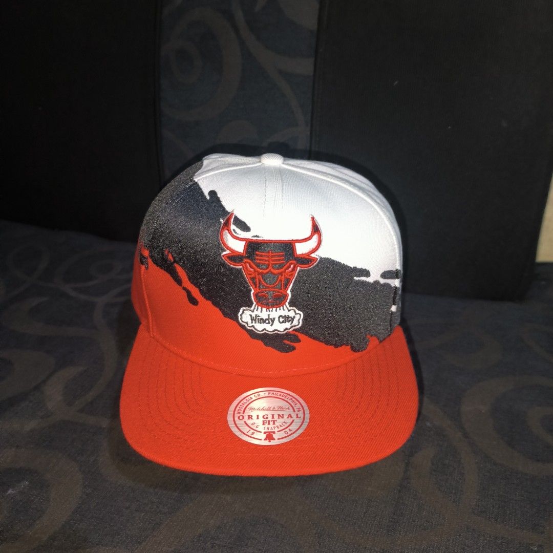 Chicago bulls splash Windy City, Men's Fashion, Watches & Accessories ...