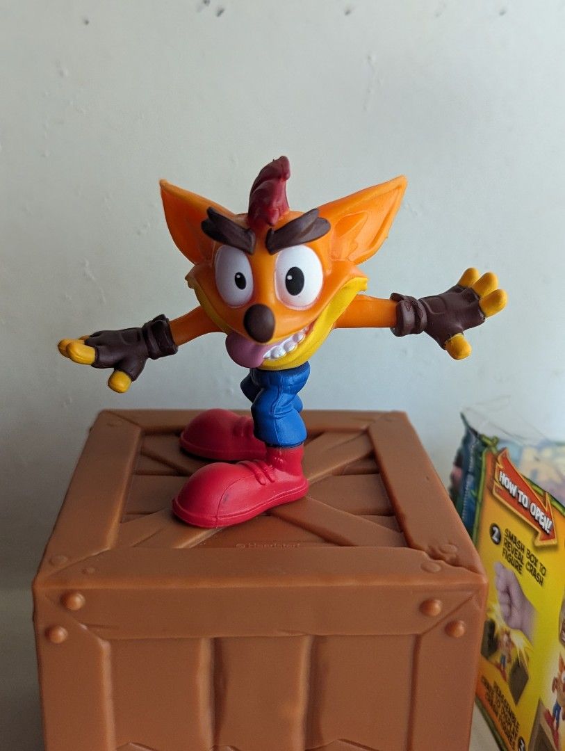 Crash Bandicoot Smash Surprise Box Blind Box Mystery Box, Hobbies ...