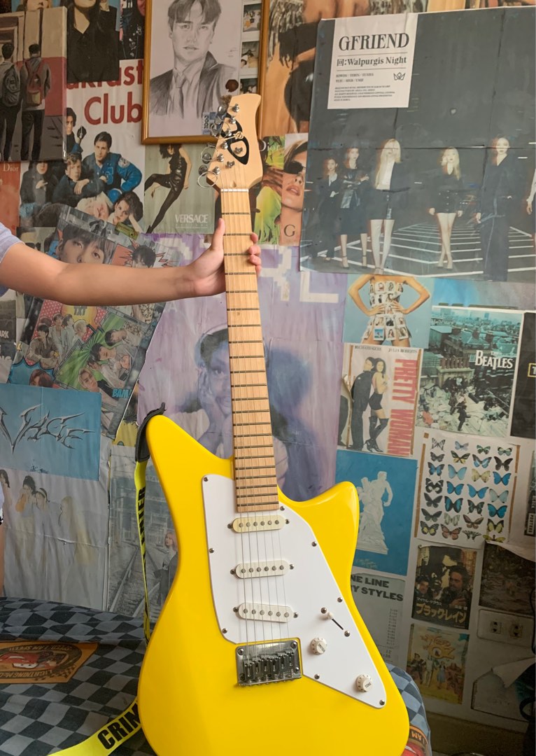 D&D Carlos Tanada El Guitar Fancy Yellow, Hobbies & Toys, Music & Media ...