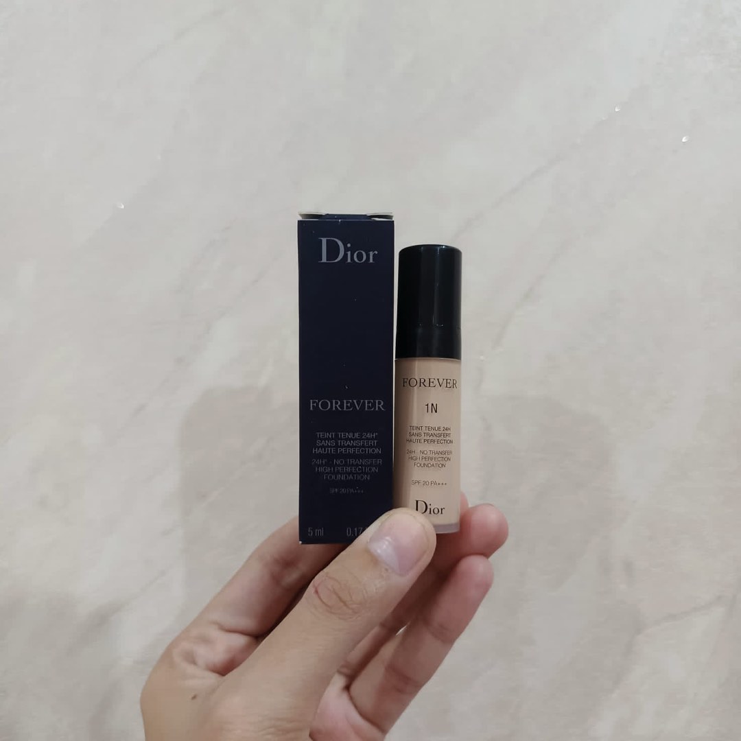 Dior Forever Foundation 1N, Kesehatan & Kecantikan, Rias Wajah di Carousell