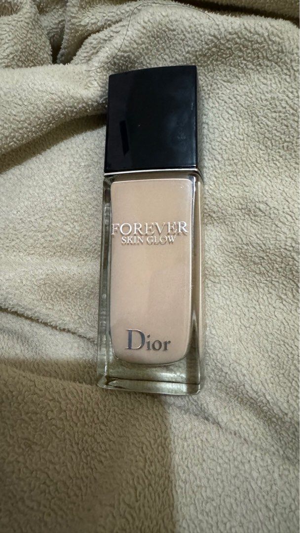 DIOR Forever Skin Glow Foundation 1N, Beauty & Personal Care, Face, Makeup on Carousell