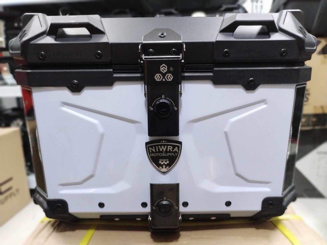 Duhan / Niwra 45L Top Box with BACK REST, Motorbikes, Motorbike Parts ...