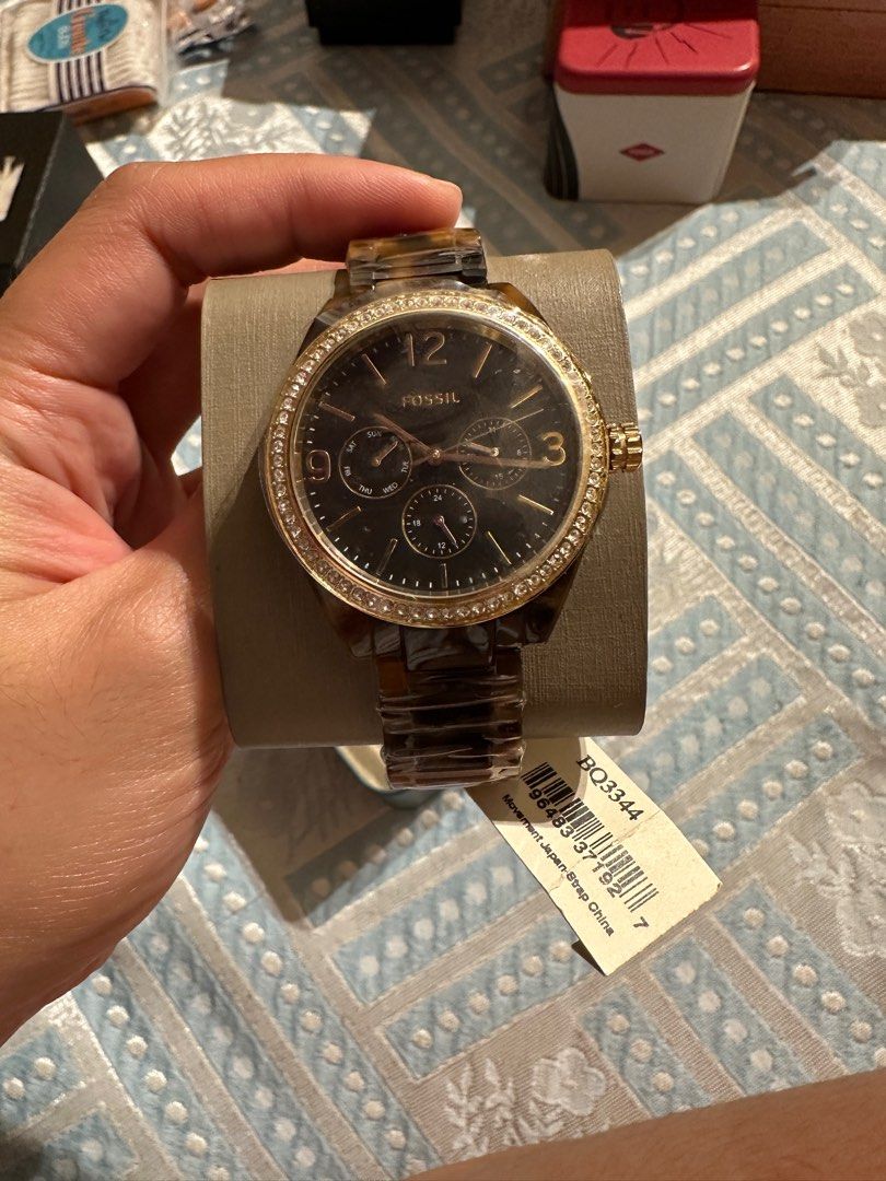 Fossil ladies watch black dial diamonds bezel, Women's Fashion, Watches ...