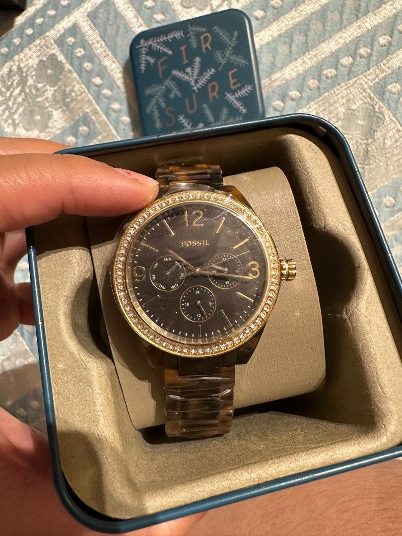 Fossil ladies watch black dial diamonds bezel, Women's Fashion, Watches ...