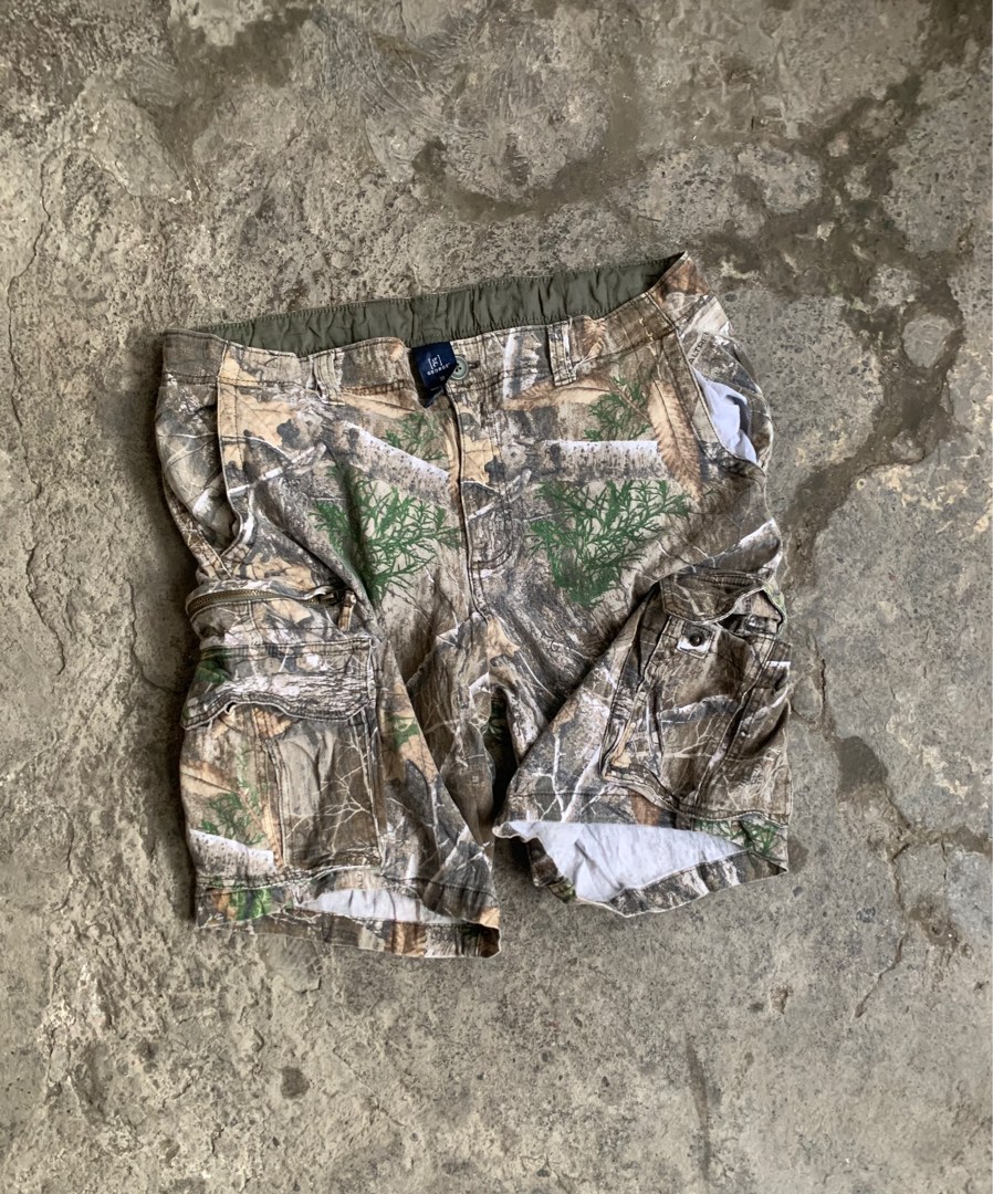 George X Realtree cargo jorts, Men's Fashion, Bottoms, Shorts on Carousell
