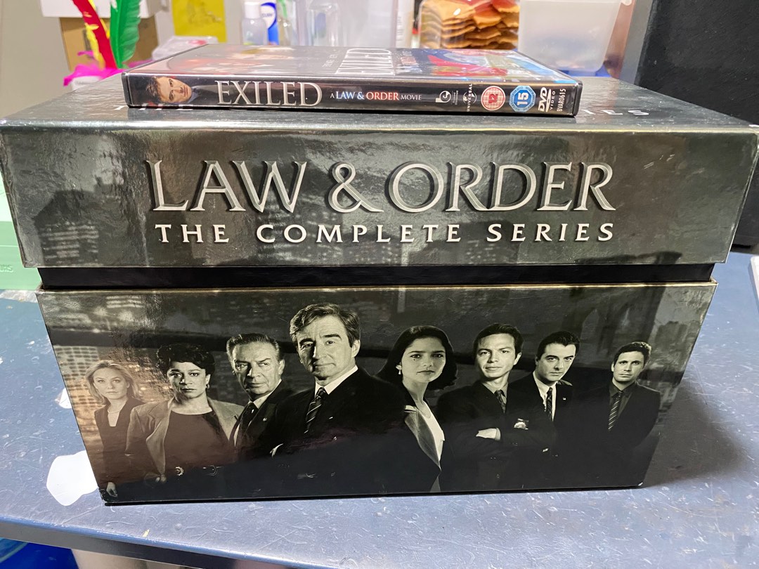 Law and order box set full collection, Hobbies & Toys, Music & Media ...