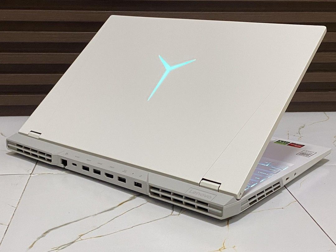LENOVO LEGION 5 PRO STINGRAY WHITE (R9000P), Computers & Tech, Laptops ...