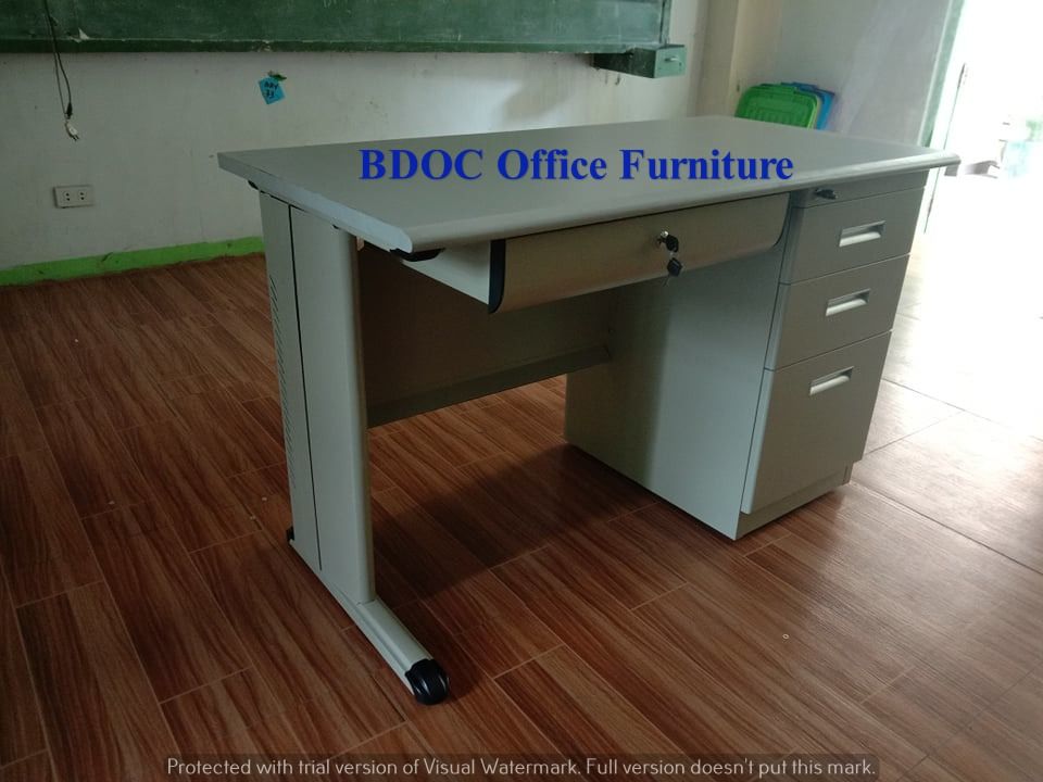 metal legs office table with center and side drawers / office table ...