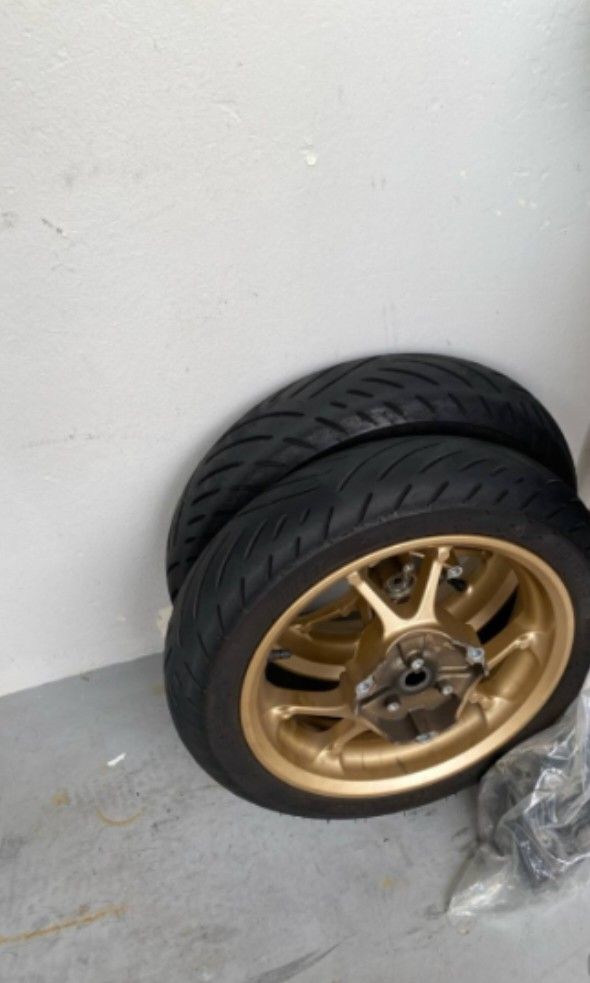Nmax v2 standard rim, Motorcycles, Motorcycle Accessories on Carousell