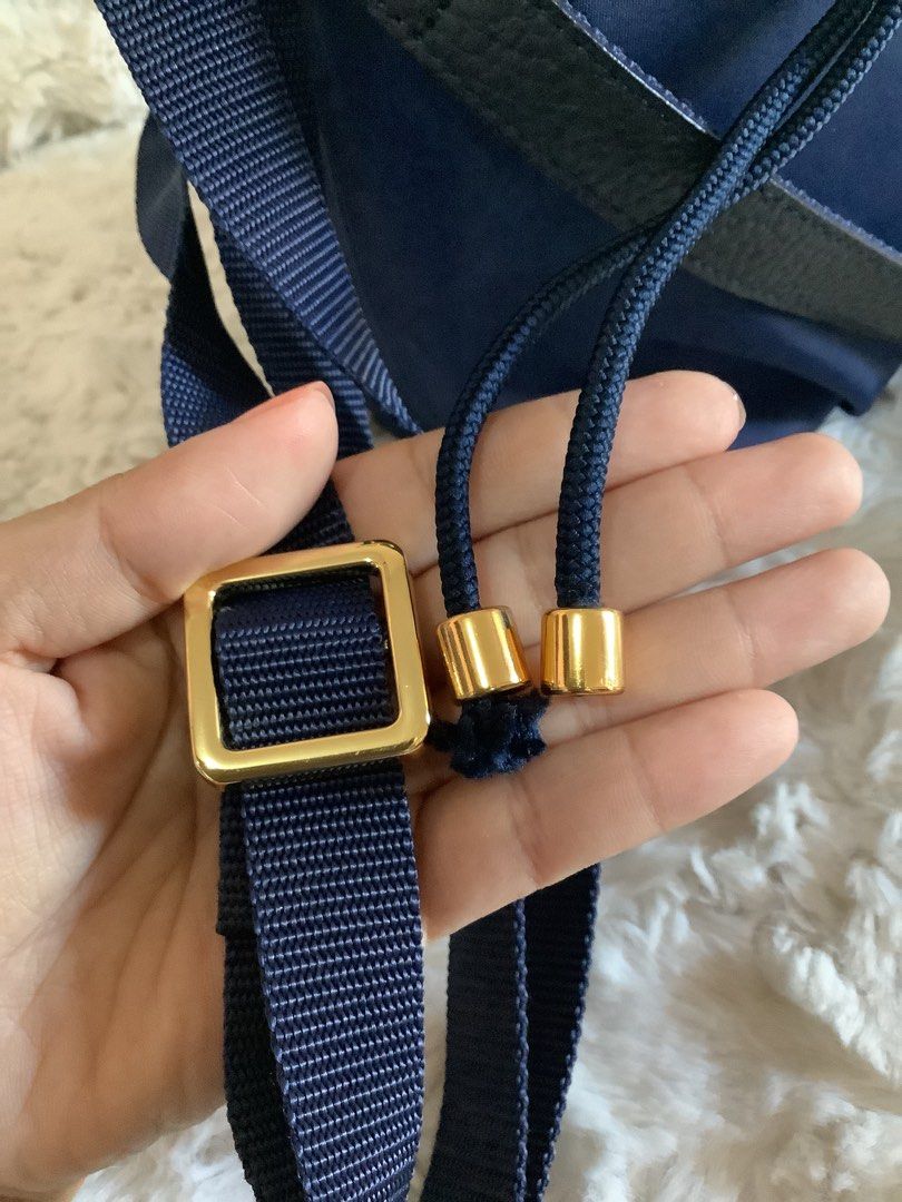 Original Blue Label Bucket Two way, Luxury, Bags & Wallets on Carousell