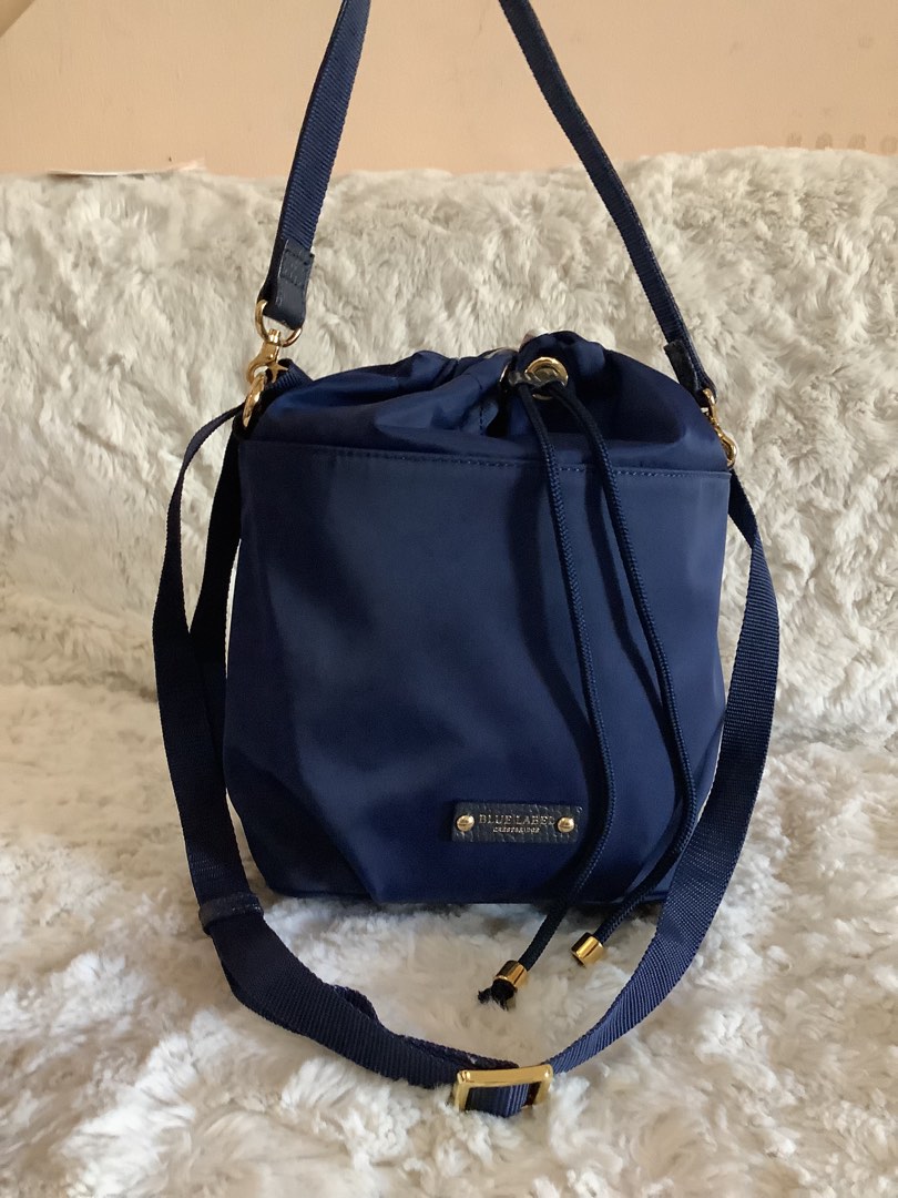 Original Blue Label Bucket Two way, Luxury, Bags & Wallets on Carousell