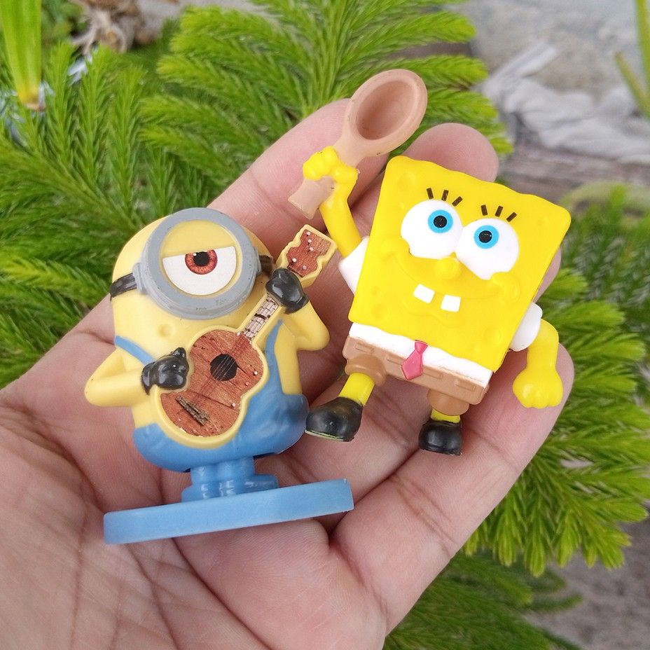 Paket 2 Mainan / Pajangan Figure Spongebob & Minion Toys Bekas, Toys ...