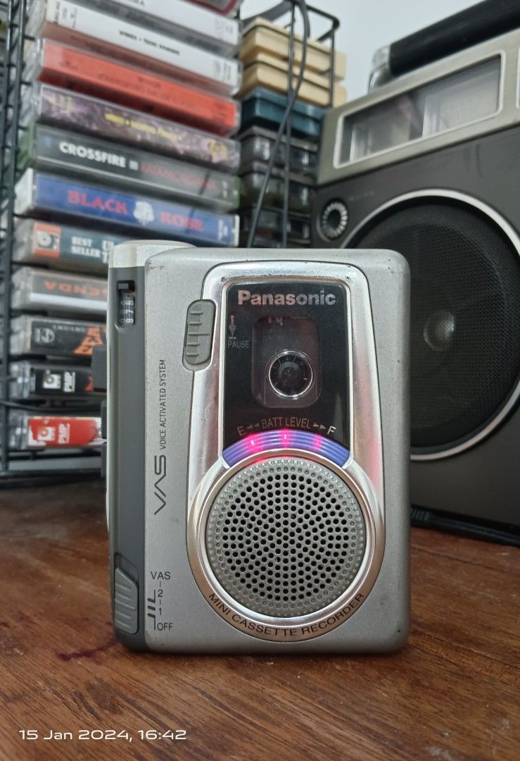 Panasonic cassettes record player, Audio, Portable Music Players on ...