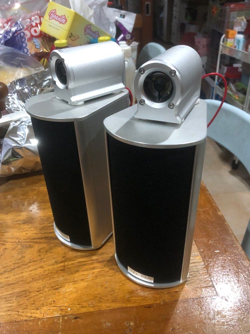 Piega Swiss Made S3 small bookself / tabletop high-end speakers, Audio ...