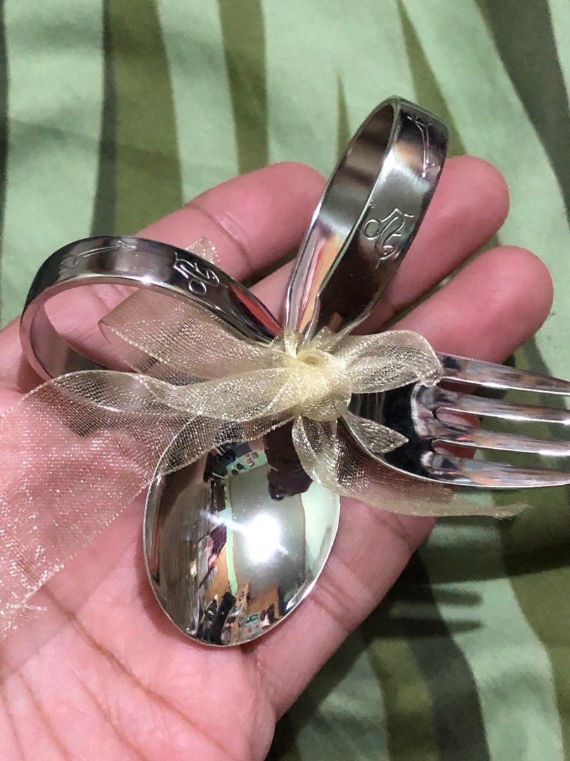 Ribbon shaped metal spoon and fork, Hobbies & Toys, Memorabilia ...