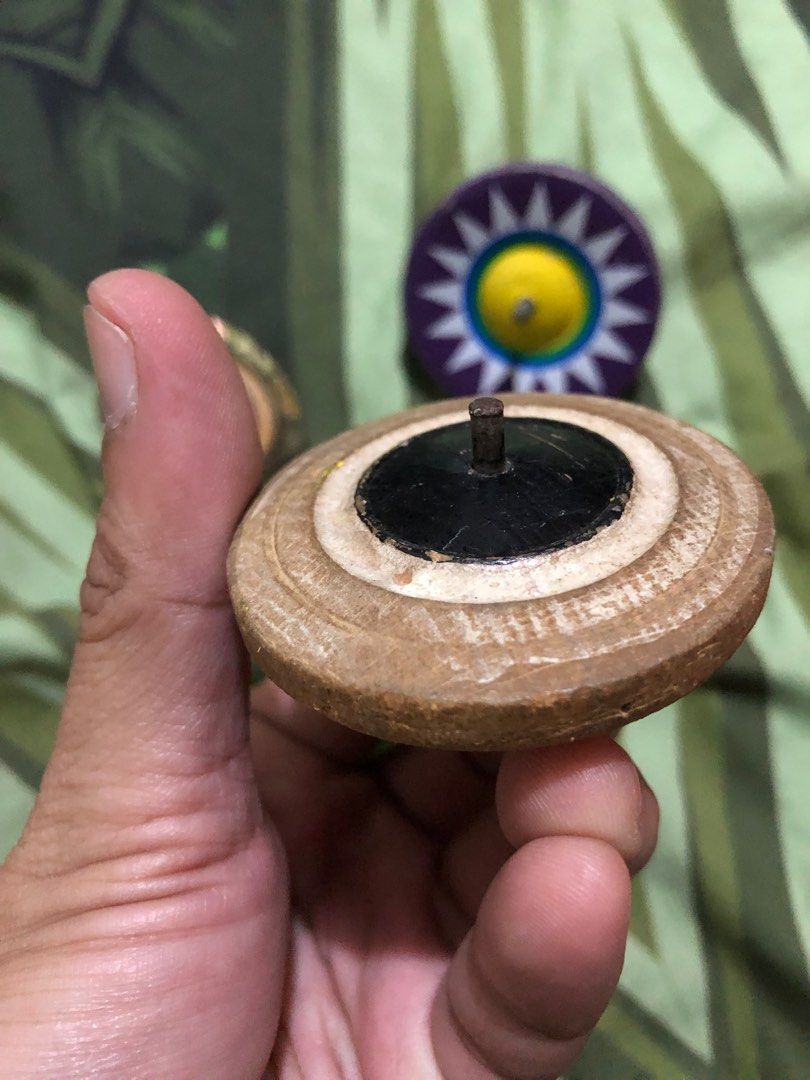 Set of old spin tops, Hobbies & Toys, Memorabilia & Collectibles ...
