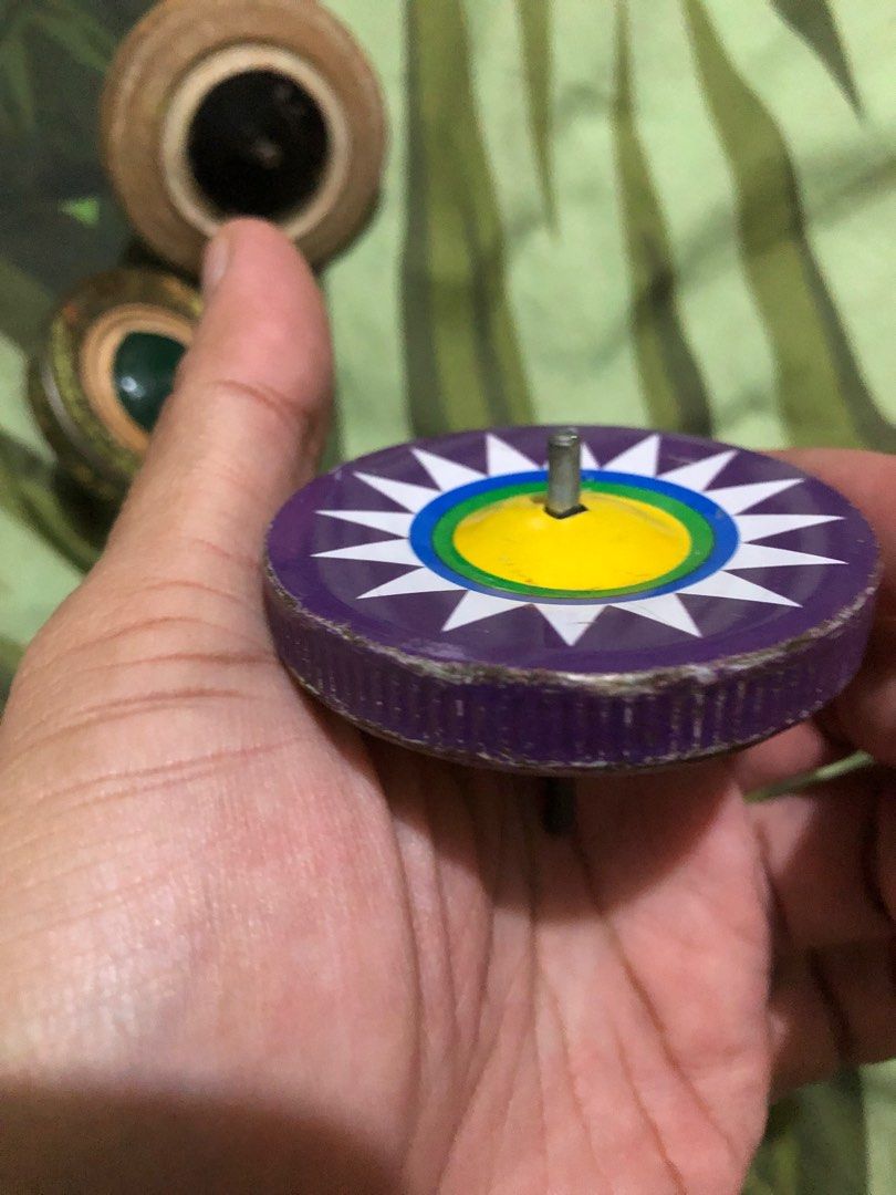 Set of old spin tops, Hobbies & Toys, Memorabilia & Collectibles ...