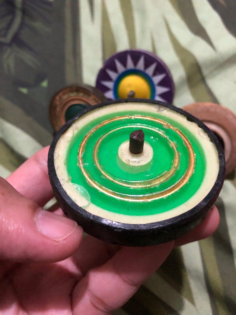 Set of old spin tops, Hobbies & Toys, Memorabilia & Collectibles ...