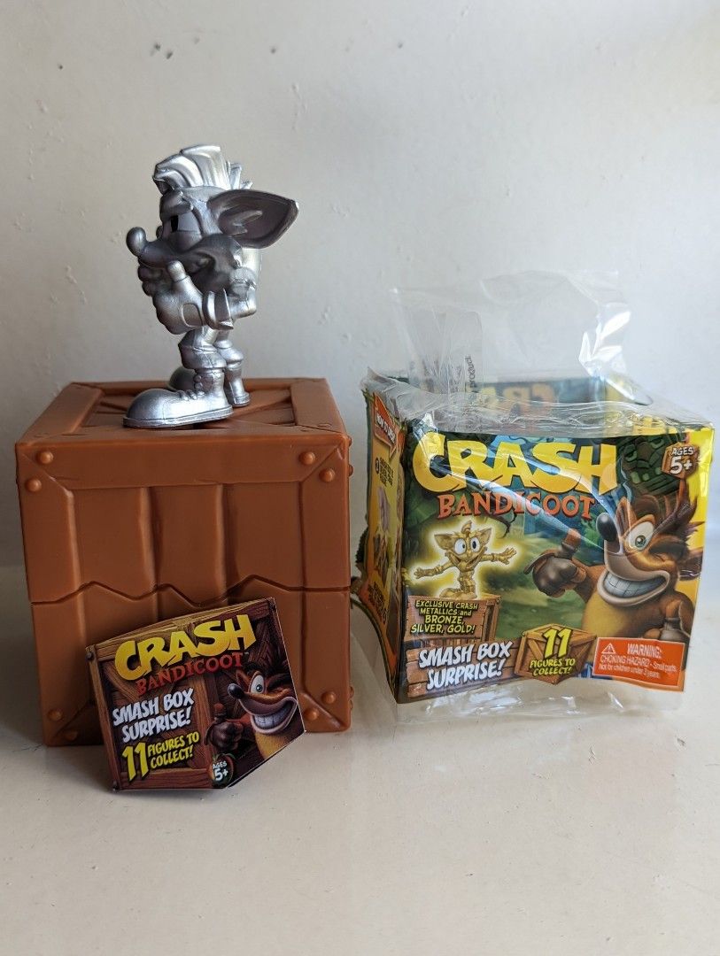 Silver Crash Bandicoot Thumbs Up Smash Surprise Box Blind Box Mystery ...