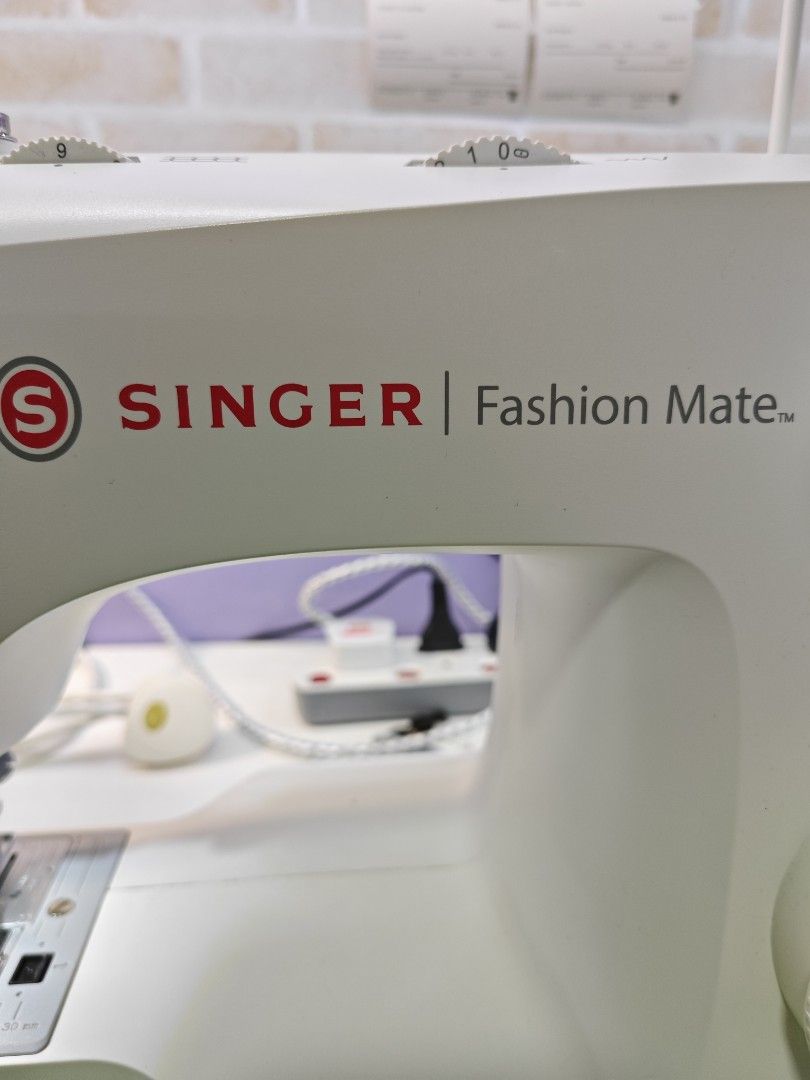 Singer Fashion Mate 3342 sewing machine, TV & Home Appliances, Other ...