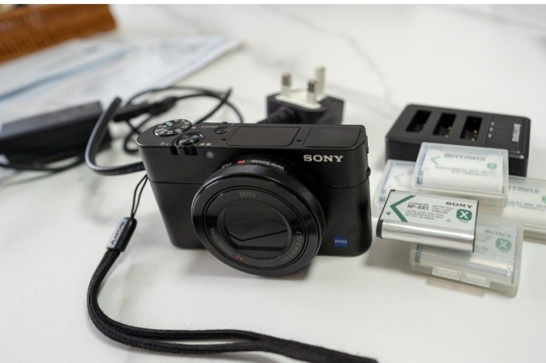 Sony RX100 VA, Photography, Cameras on Carousell