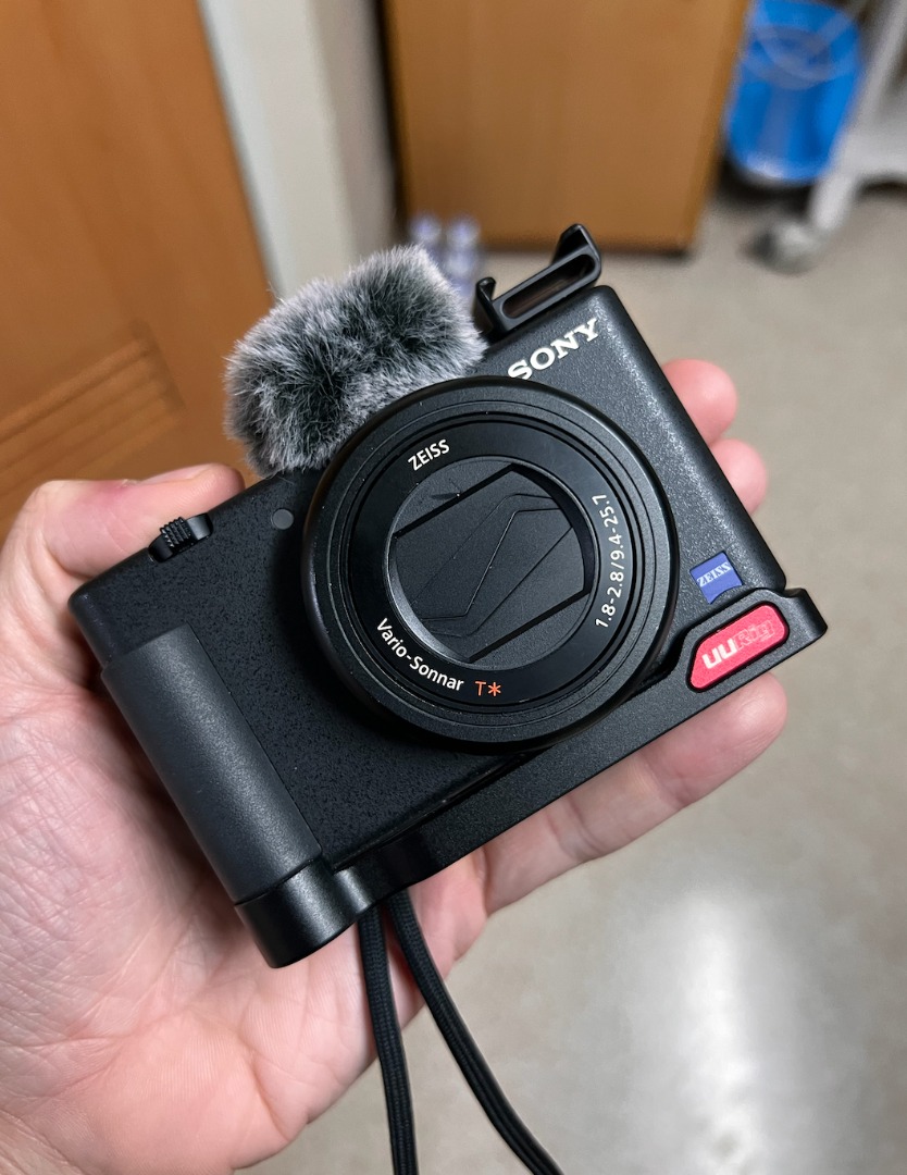 Sony ZV1, Photography, Video Cameras on Carousell