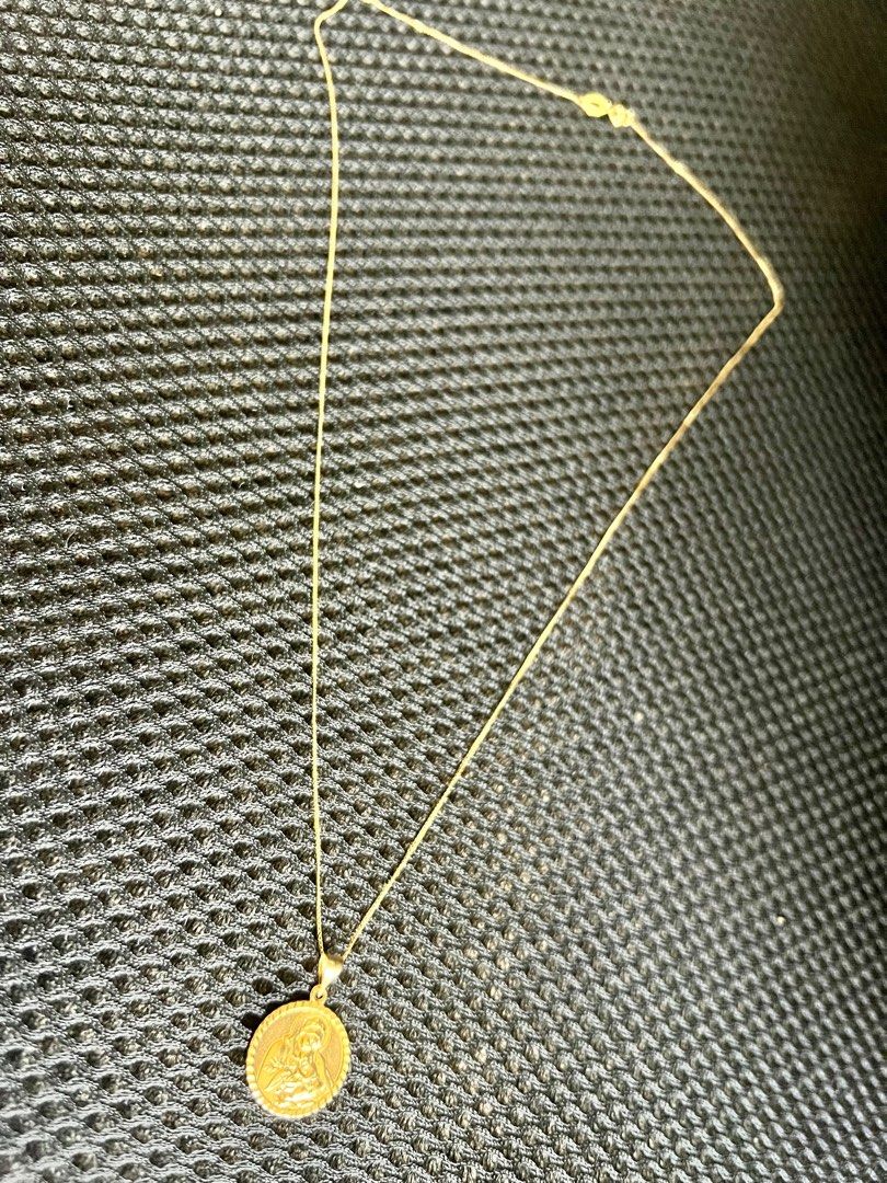 Subasta 18K Saudi Gold Mother and Child Necklace, Women's Fashion ...