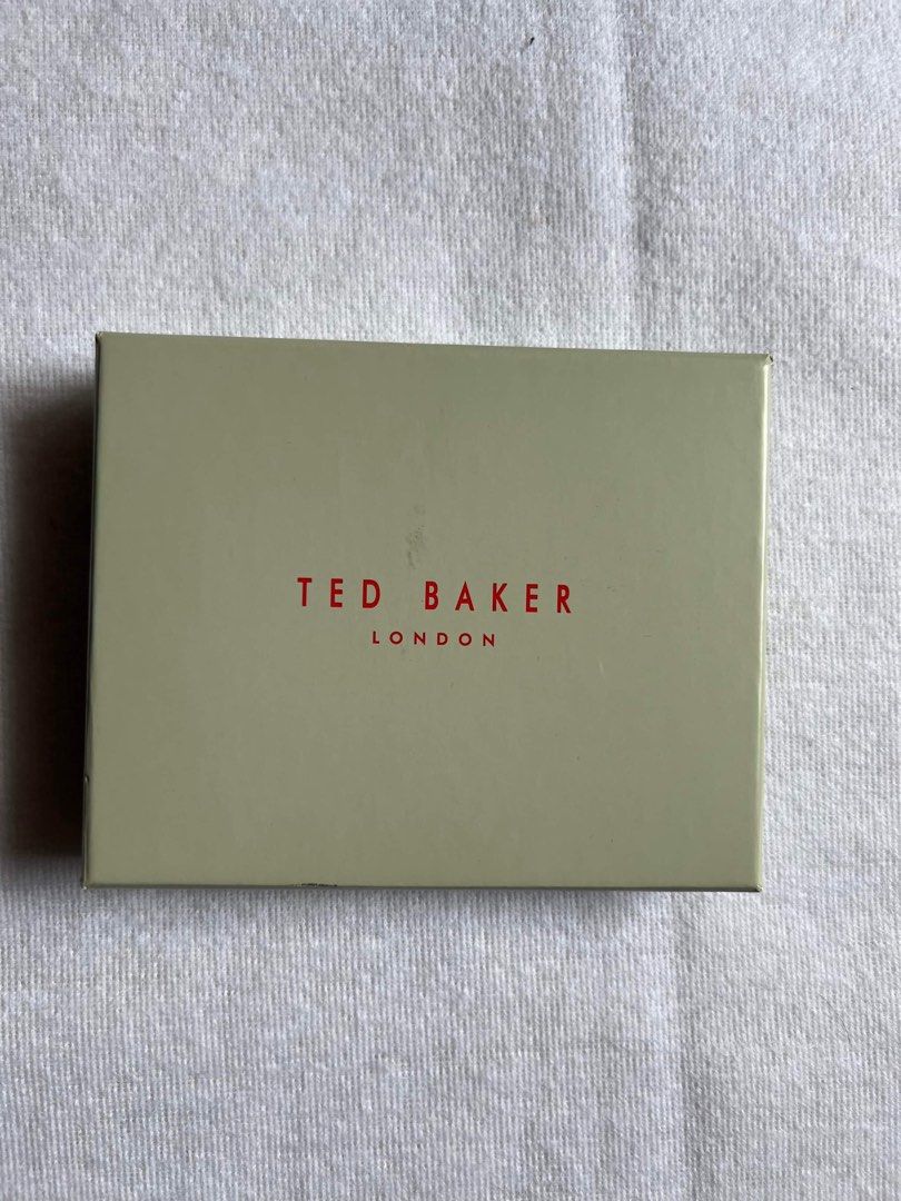 TED BAKER CARD HOLDER, Luxury, Bags & Wallets on Carousell