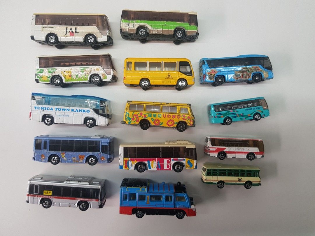tomica buses