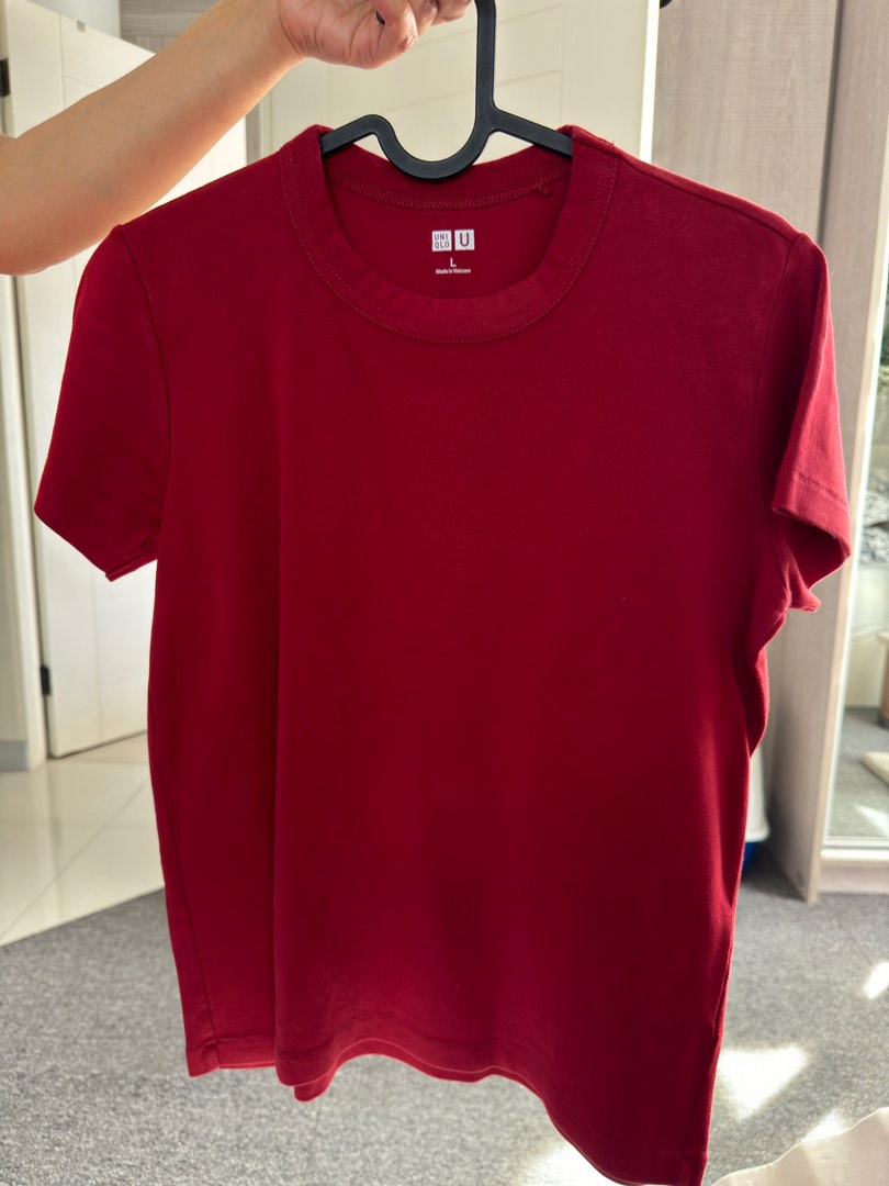 Uniqlo U Basic Shirt Red L Large, Women's Fashion, Tops, Shirts on ...