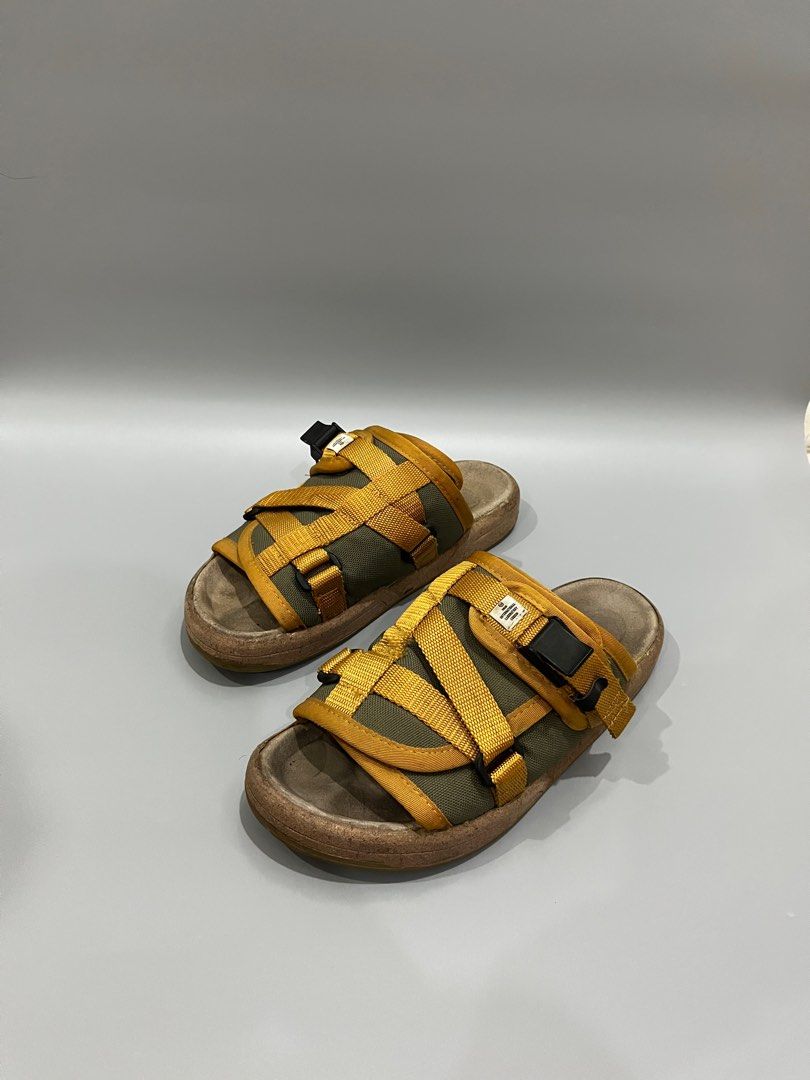 Visvim Christo, Men's Fashion, Footwear, Slippers & Slides on Carousell
