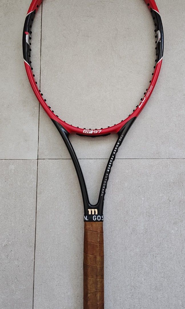 Wilson Pro Staff RF97 Autograph v10 Racquet, Sports Equipment, Sports & Games, Racket & Ball ...