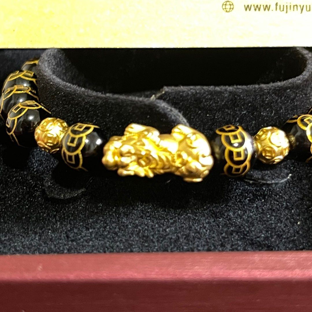 24K Chinese Gold Piyao Pixiu in Black Onyx, Women's Fashion, Jewelry ...