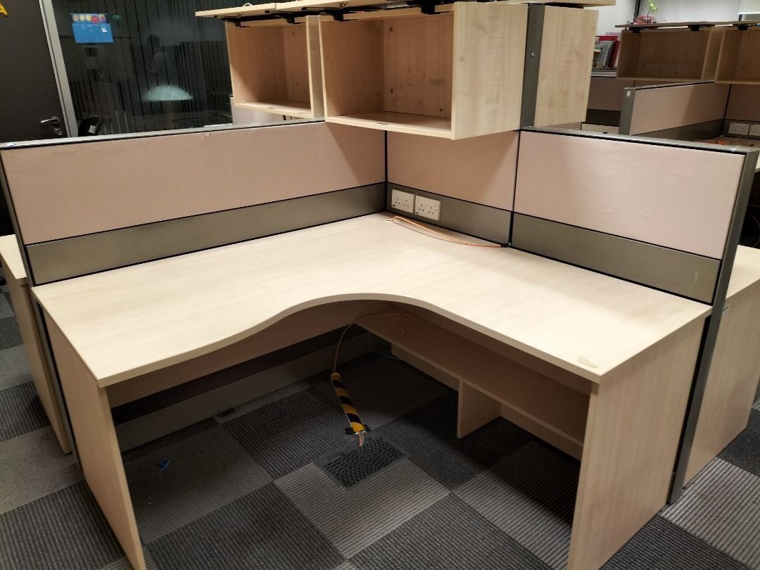 2 in 1, 4 in 1, 6 in 1, 8 in 1 Executive Workstation, with partion ...