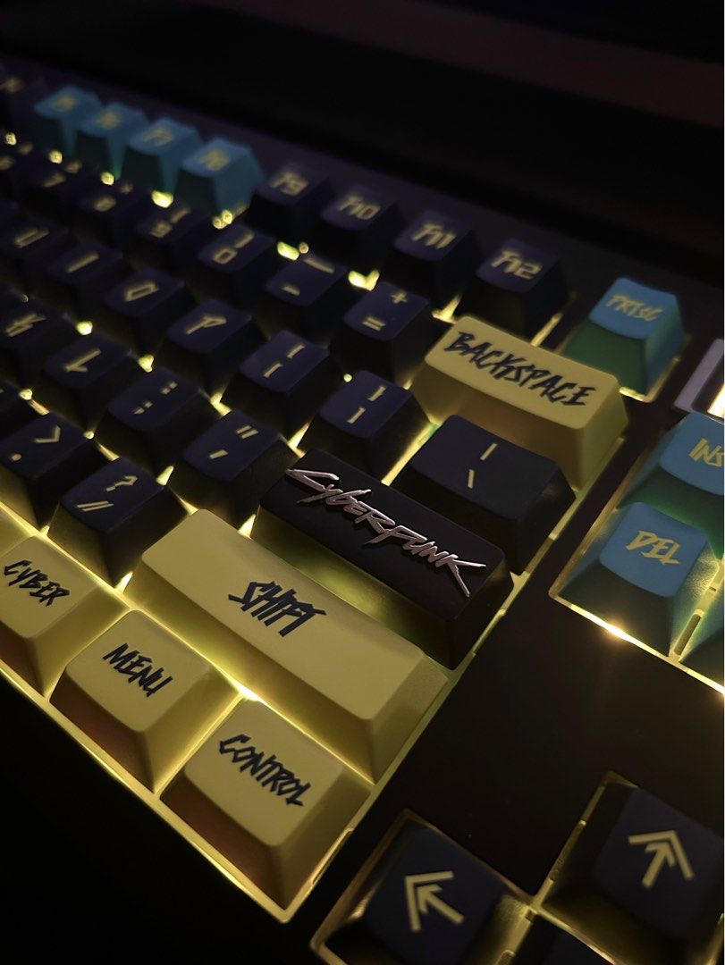87% Custom Mechanical Keyboard - LED screen + Knob (Cyberpunk keycaps ...
