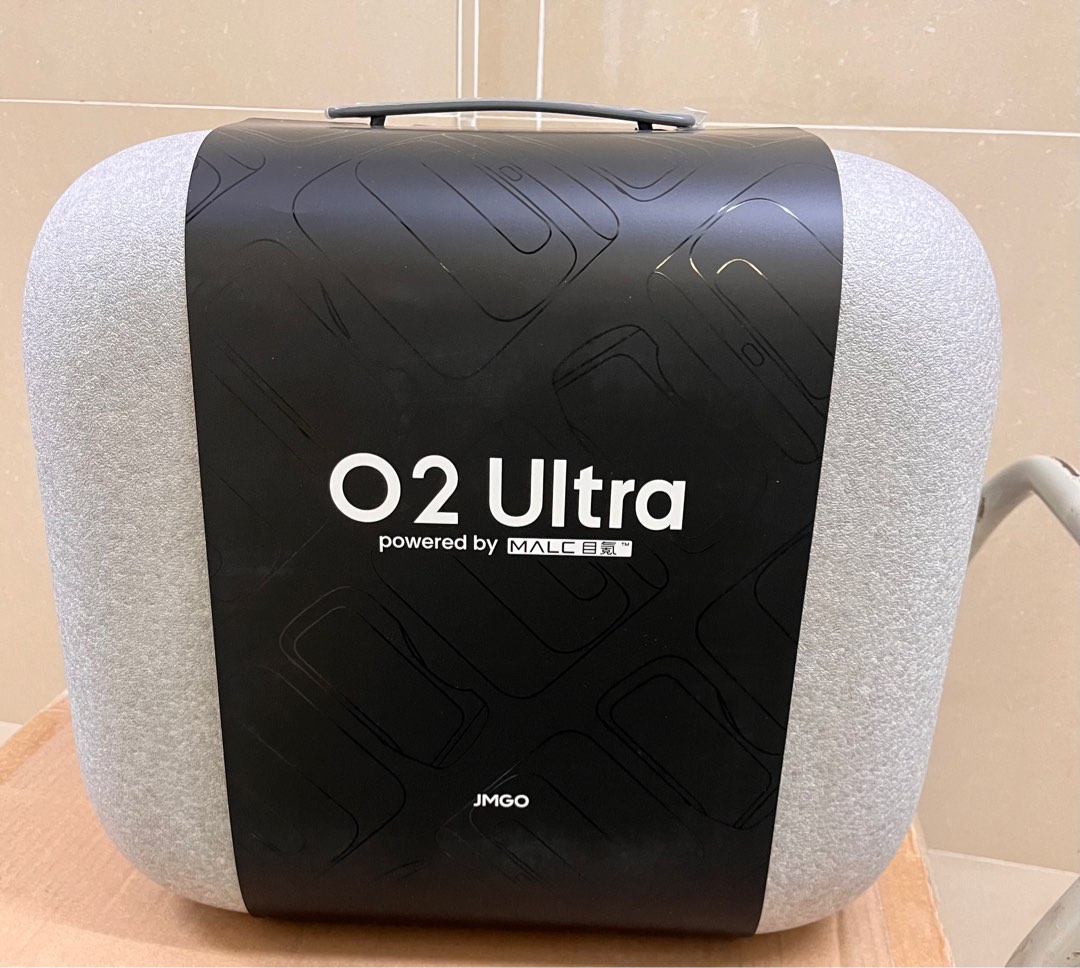 最新款 堅果 Jmgo O2 Ultra 超短焦智能投影機 WIFI Projector 香港插頭 送一隻mi tv sticker, 家庭 ...