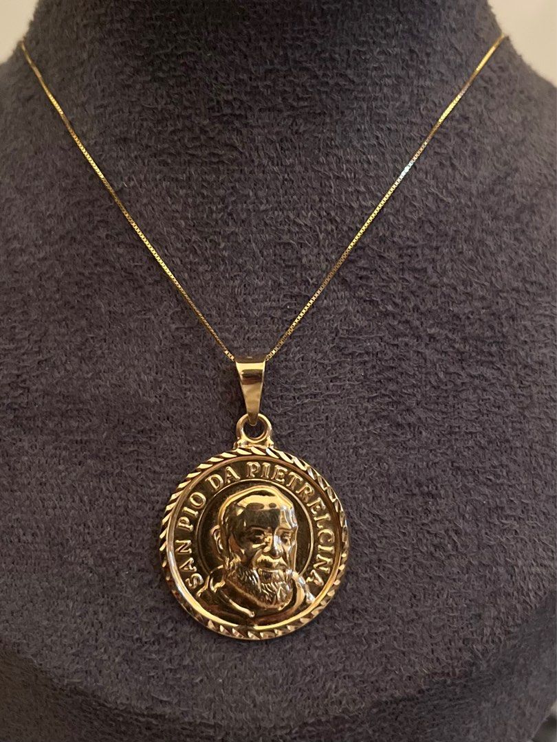 ( PAWNABLE ) 18K Saudi Gold Padre Pio Pendant Necklace , Women's ...