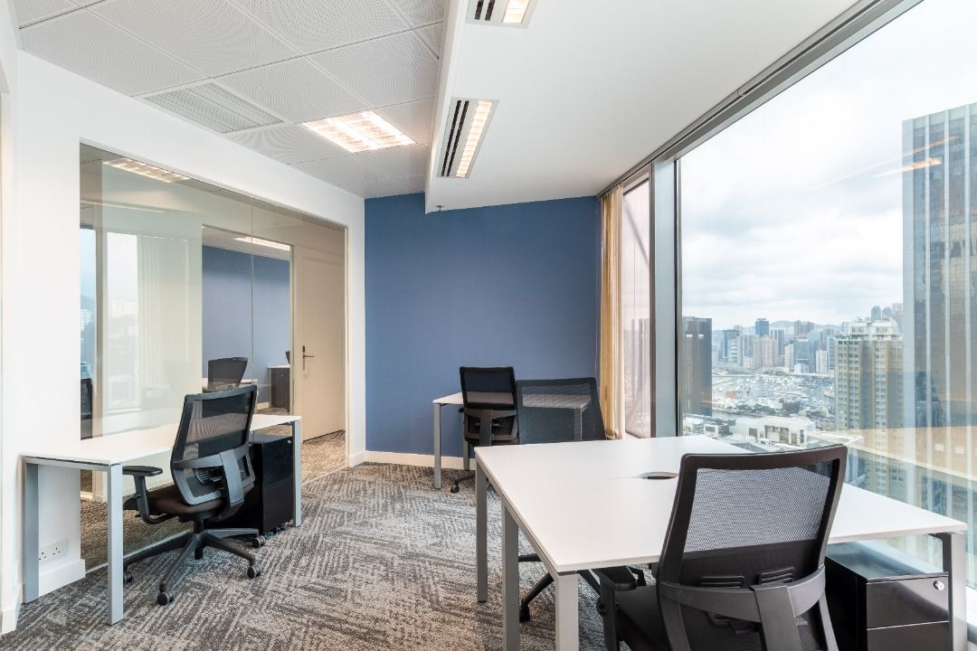 在 Regus 中環廣場 一價全包使用適合1人的專業辦公空間, 樓盤, 樓盤出租, 辦公室 - Carousell