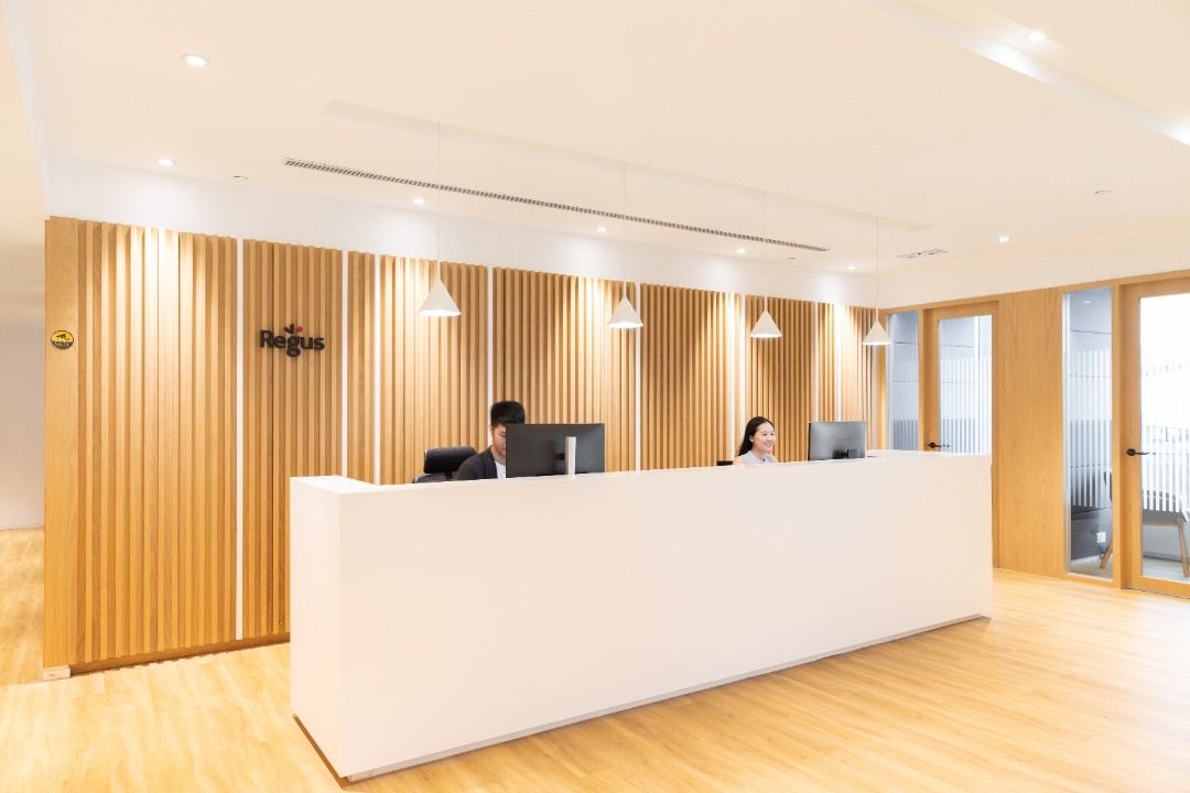 在 Regus 中環廣場 一價全包使用適合1人的專業辦公空間, 樓盤, 樓盤出租, 辦公室 - Carousell