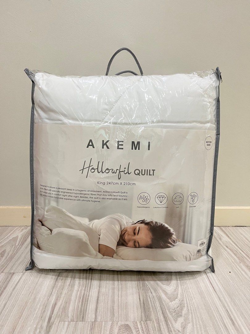 Akemi King Size Quilt, Furniture & Home Living, Bedding & Towels on ...