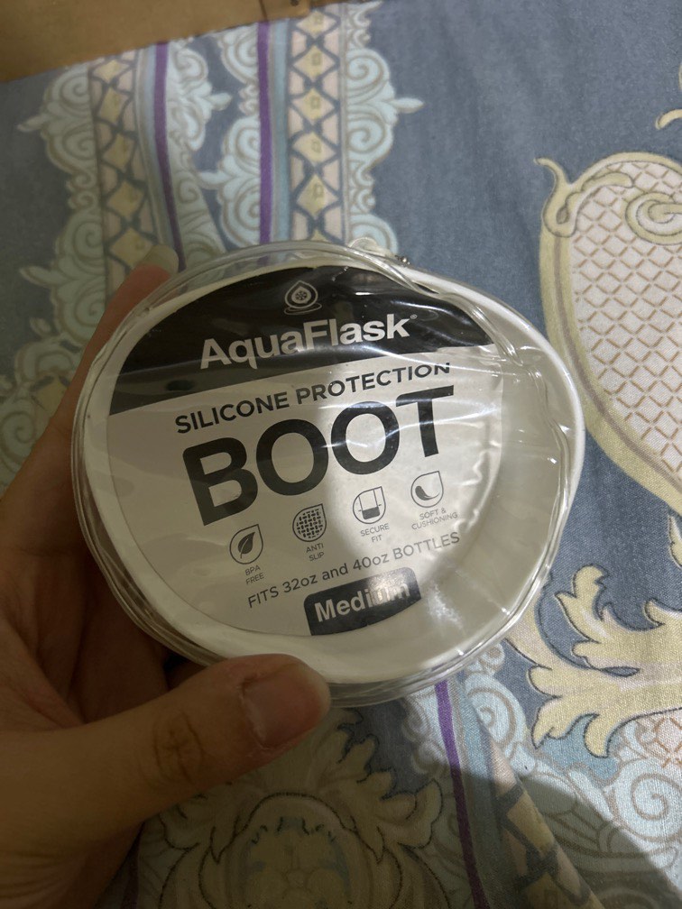 Aquaflask Boot in White, Furniture & Home Living, Kitchenware ...