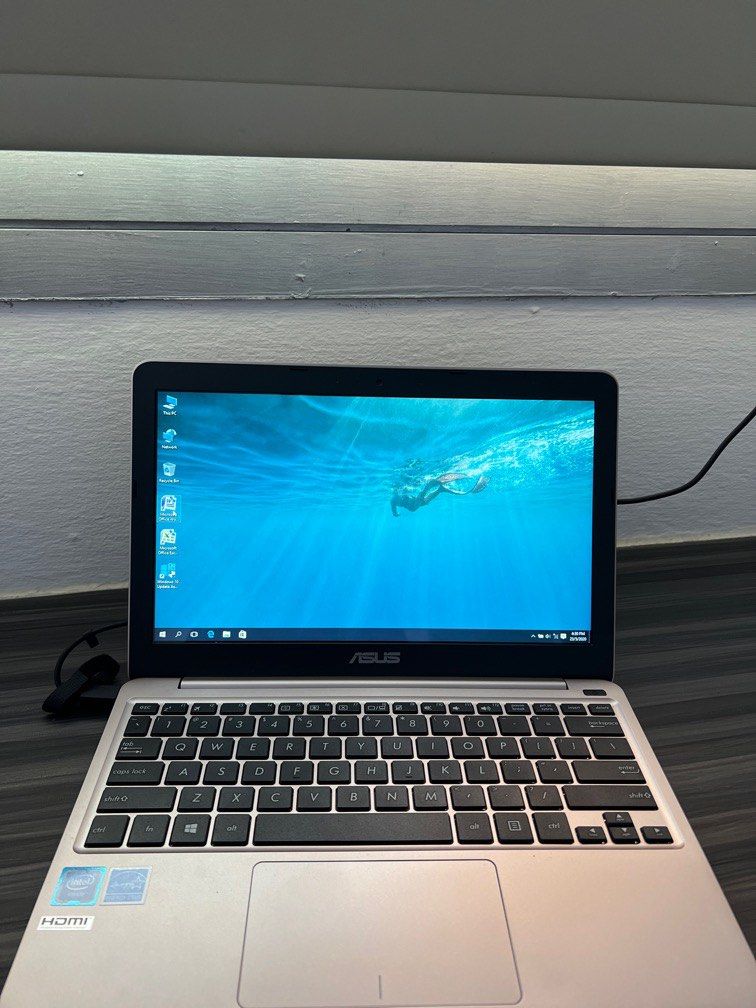 ASUS mini laptop, Computers & Tech, Laptops & Notebooks on Carousell