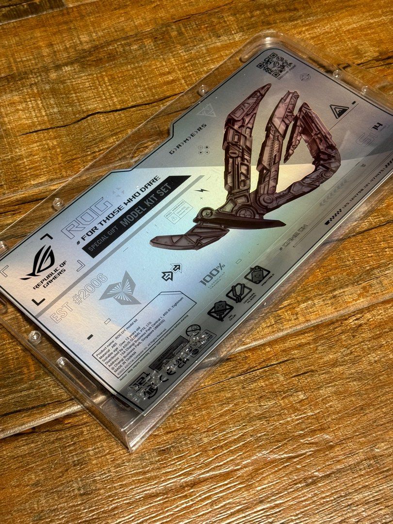 ASUS ROG Purchase Bonus | REPUBLIC OF GAMERS Special Gift Model Kit Set 模型, 手提電話, 電話及其他裝置配件, 其他 ...