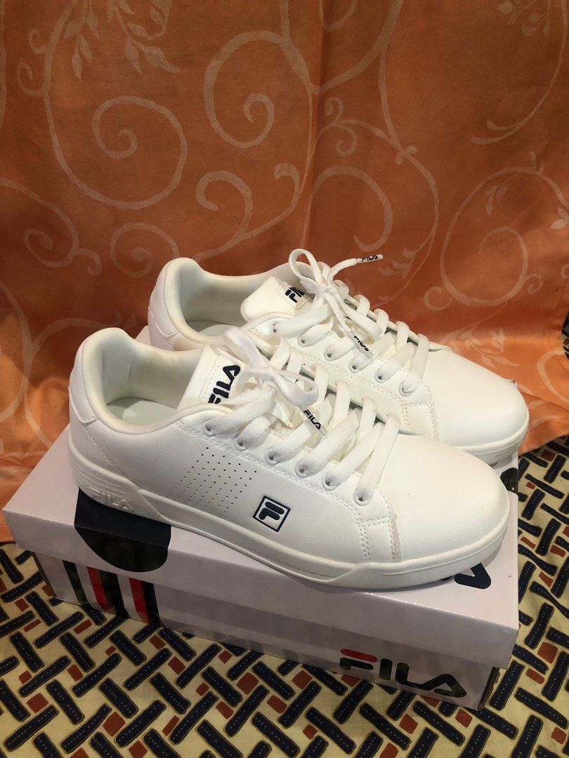 Authentic Fila White Shoes, Women's Fashion, Footwear, Sneakers on ...